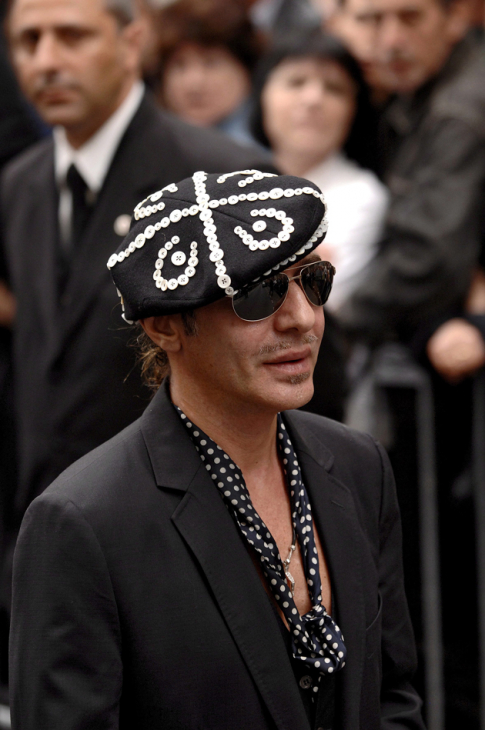 Dior изгони Galliano след ареста му | EVA.bg